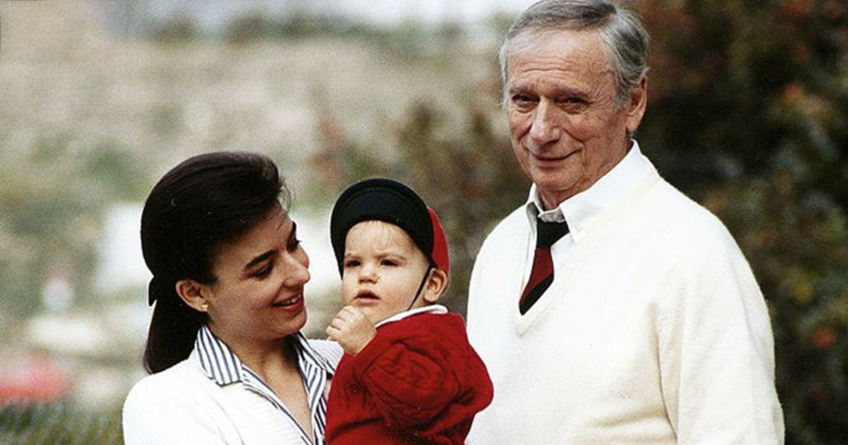 El primogénito a los 67 años. Así luce el único hijo de 35 años de edad ...